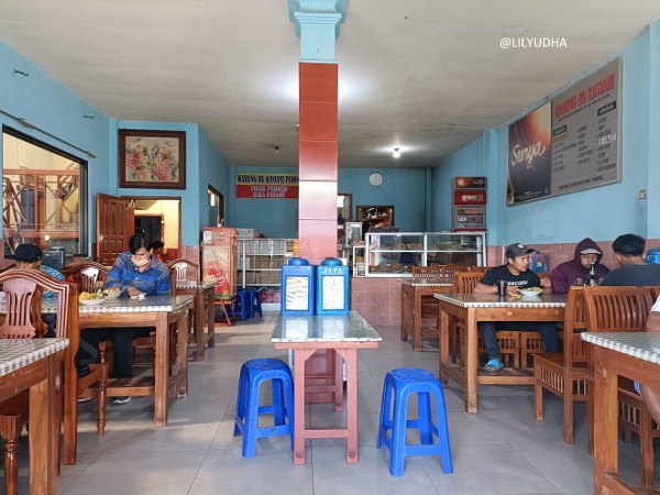 Warung Bu Kasiani Tempat Makan Legenda di Pujon Kabupaten Malang – akulily